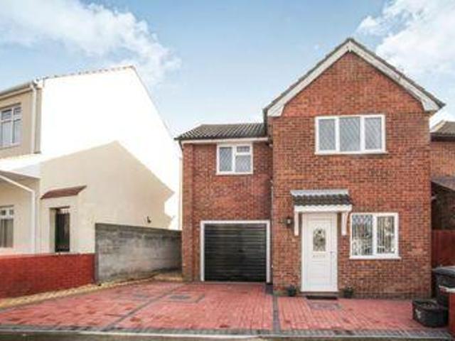 3 Bedrooms Detached house for sale in Rondini Avenue, Luton, Bedfordshire LU3
