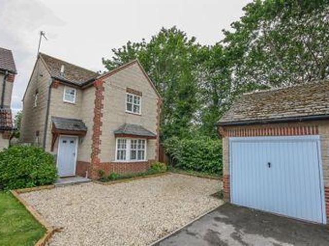 3 Bedrooms Detached house for sale in Ross Close, Chipping Sodbury, Bristol BS37