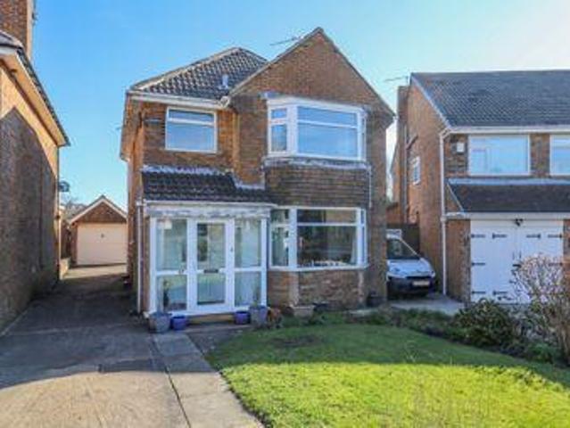 3 Bedrooms Detached house for sale in St. Albans Close, Sheffield S10