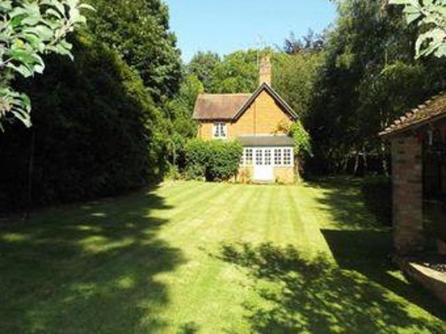 3 Bedrooms Detached house for sale in St Johns Wood, Sandy, Beds SG19