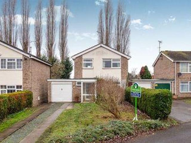 3 Bedrooms Detached house for sale in Staindale Drive, Nottingham NG8