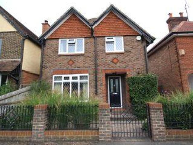 3 Bedrooms Detached house for sale in Stocton Road, Guildford, Surrey GU1