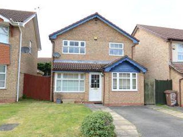 3 Bedrooms Detached house for sale in Sunderland Close, Woodley, Reading RG5