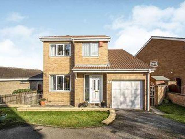 3 Bedrooms Detached house for sale in Sundew Gardens, High Green, Sheffield S35