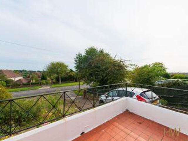 3 Bedrooms Detached house for sale in Shirley Drive, Hove, East Sussex BN3