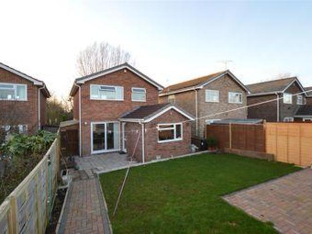 3 Bedrooms Detached house for sale in Somerset Avenue, Yate, Bristol BS37