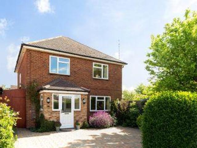 3 Bedrooms Detached house for sale in Springfield Road, Windsor, Berkshire SL4