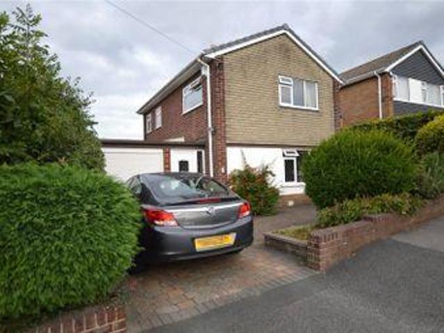 3 Bedrooms Detached house for sale in Temple Avenue, Leeds, West Yorkshire LS15