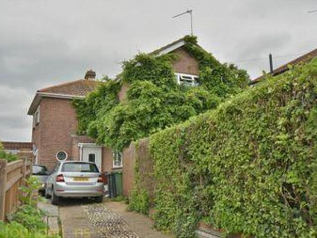3 Bedrooms Detached house for sale in The Twitten, Bexhill On Sea, East Sussex TN39