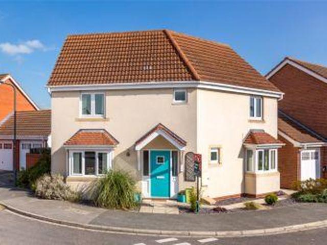 3 Bedrooms Detached house for sale in The Bales, South Milford, Leeds LS25