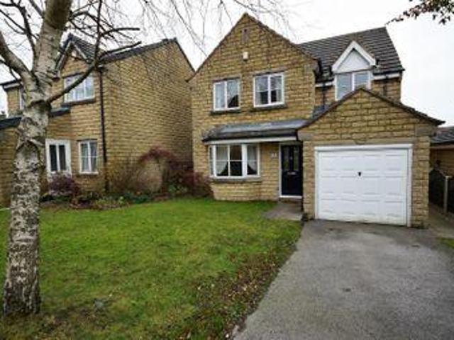 3 Bedrooms Detached house for sale in The Birdwalk, Queensbury, Bradford BD6
