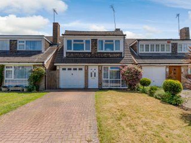 3 Bedrooms Detached house for sale in The Drive, Northwood HA6