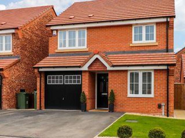3 Bedrooms Detached house for sale in The Fouracres, Wakefield WF1
