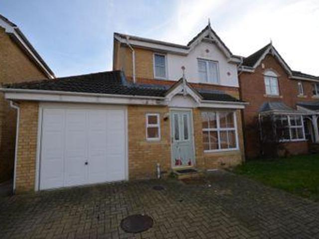 3 Bedrooms Detached house for sale in The Old Orchard, Farnham, Surrey GU9