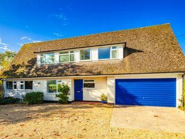 3 Bedrooms Detached house for sale in West Croft, Goring On Thames RG8
