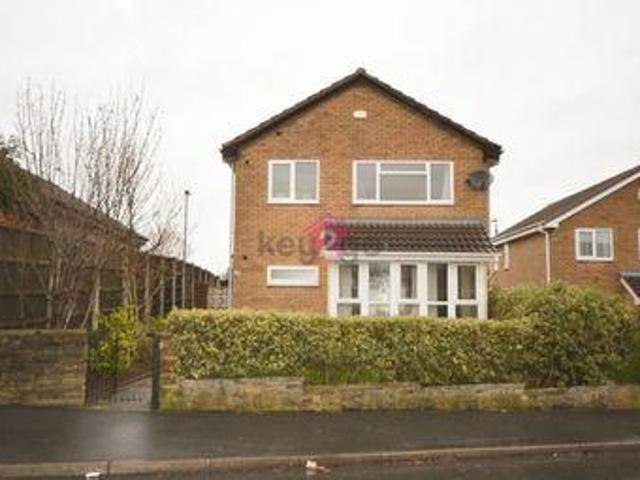 3 Bedrooms Detached house for sale in Westland Road, Westfield, Sheffield S20