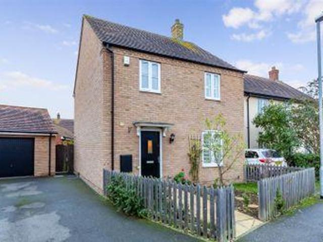 3 Bedrooms Detached house for sale in Willowherb Way, Stotfold, Hitchin SG5