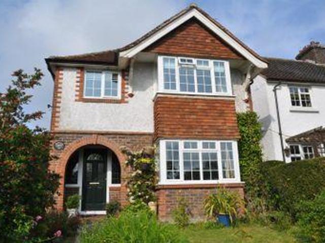 3 Bedrooms Detached house for sale in Wish Hill, Willindon Village, Eastbourne BN20