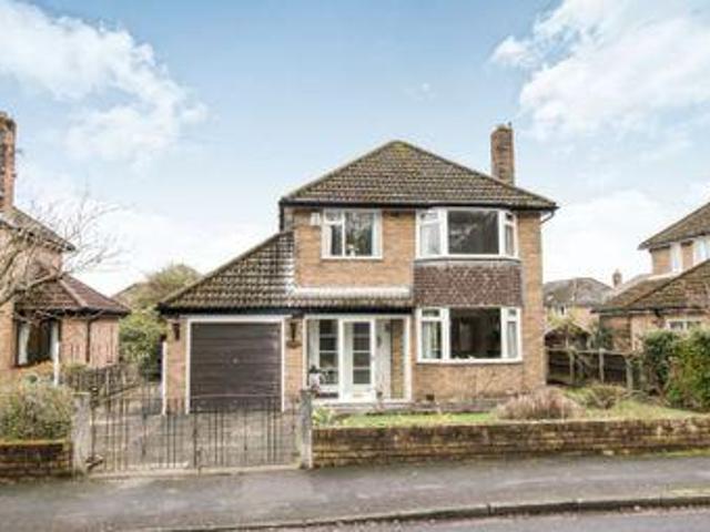 3 Bedrooms Detached house for sale in Woodlands Drive, Thelwall, Warrington WA4