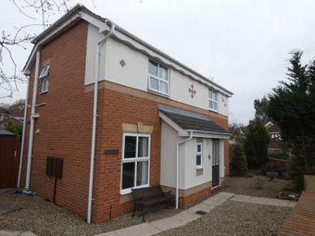 3 Bedrooms Detached house for sale in Woodlea Gardens, Meanwood, Leeds LS6
