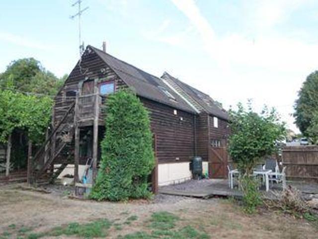 3 Bedrooms Detached house for sale in Woolhampton Hill, Woolhampton, Reading RG7