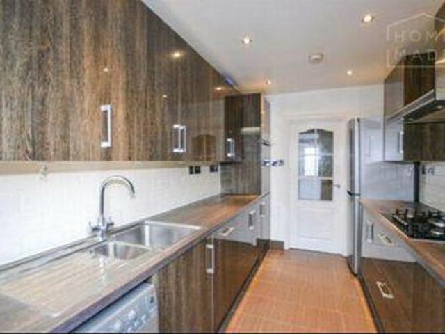 3 Bedrooms End terrace house for rent in Otley Drive, Newbury Park IG2