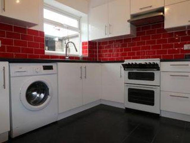 3 Bedrooms End terrace house for rent in Bell Farm Avenue, Dagenham RM10