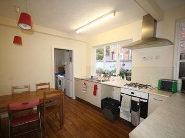 3 Bedrooms End terrace house for rent in Briton Street, West End, Leicester LE3