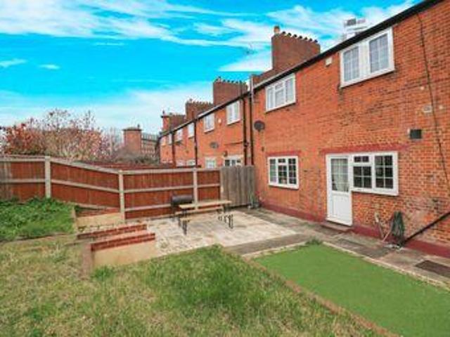 3 Bedrooms End terrace house for rent in Brookmill Road, Deptford SE8
