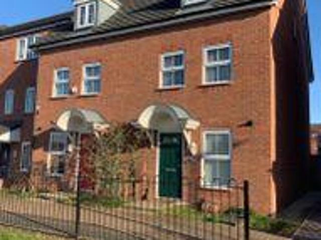 3 Bedrooms End terrace house for rent in Cossington Road, Coventry CV6