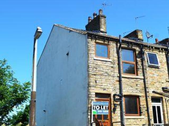 3 Bedrooms End terrace house for rent in Forest Road, Huddersfield HD5