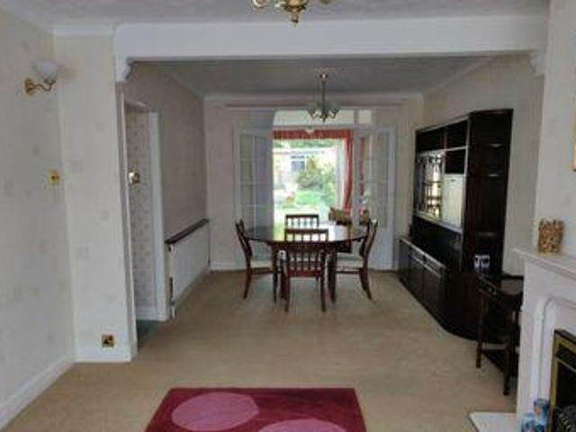 3 Bedrooms End terrace house for rent in Gorseway, Romford RM7