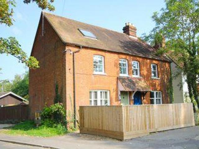 3 Bedrooms End terrace house for rent in Greys Road, Henley On Thames RG9