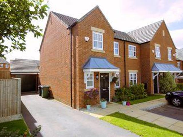 3 Bedrooms End terrace house for rent in Holford Drive, Winsford CW7