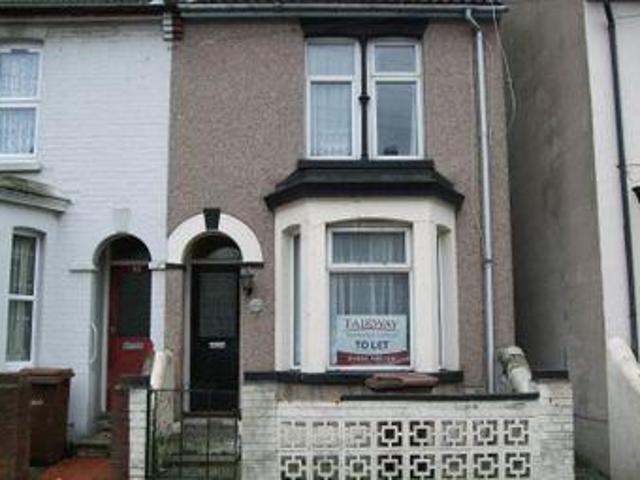 3 Bedrooms End terrace house for rent in Livingstone Road, Gillingham ME7