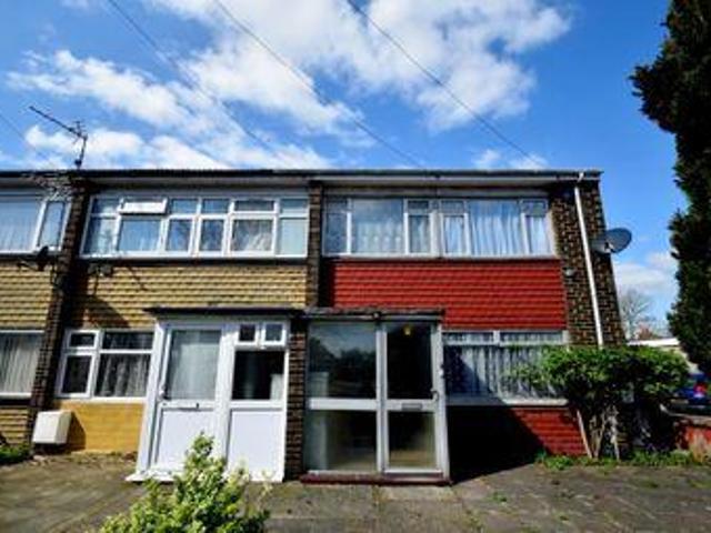 3 Bedrooms End terrace house for rent in Pinglestone Close, West Drayton UB7