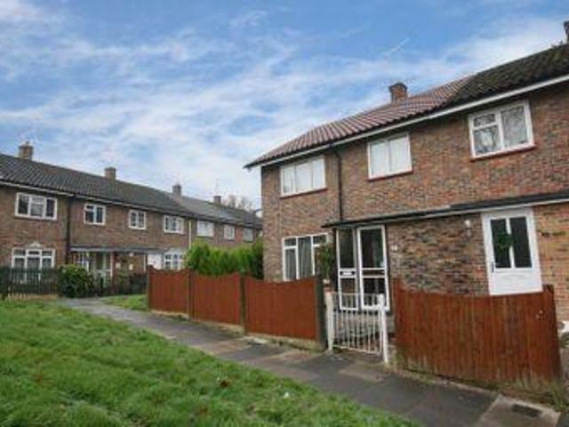 3 Bedrooms End terrace house for rent in Priors Walk, Crawley RH10