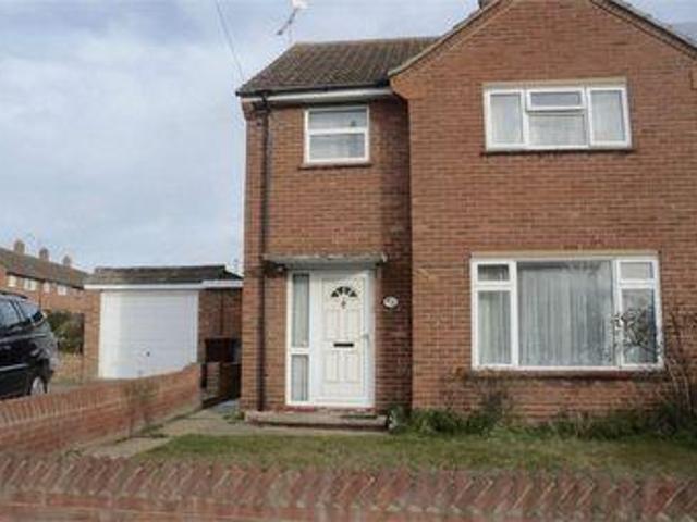 3 Bedrooms End terrace house for rent in Queen Elizabeth Way, Colchester CO2