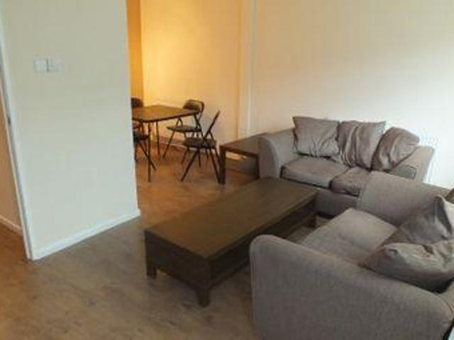 3 Bedrooms End terrace house for rent in St. Johns Close, Leeds, West Yorkshire LS6