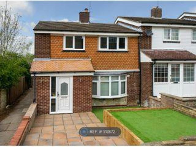 3 Bedrooms End terrace house for rent in Small Acre, Hemel Hempstead HP1