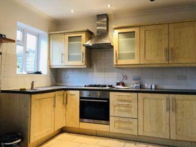 3 Bedrooms End terrace house for rent in The Alders, Hanworth, Feltham TW13