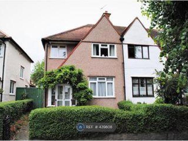 3 Bedrooms End terrace house for rent in The Ridgeway, London W3