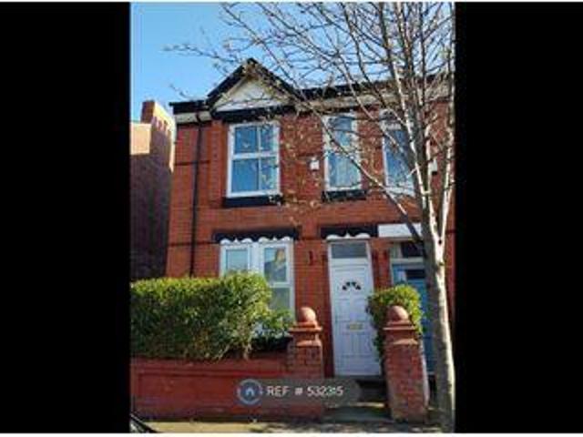 3 Bedrooms End terrace house for rent in Thornton Road, Manchester M14