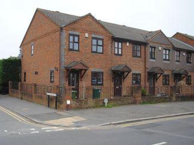 3 Bedrooms End terrace house for rent in Wellington Court, Ashford TW15