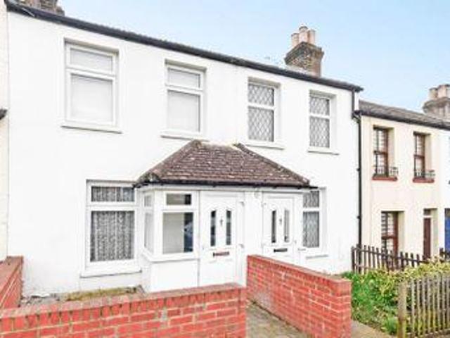 3 Bedrooms End terrace house for rent in Worlds End Lane, Chelsfield, Orpington BR6