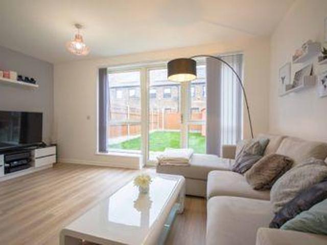 3 Bedrooms End terrace house for rent in Ypres Place, Dagenham RM9