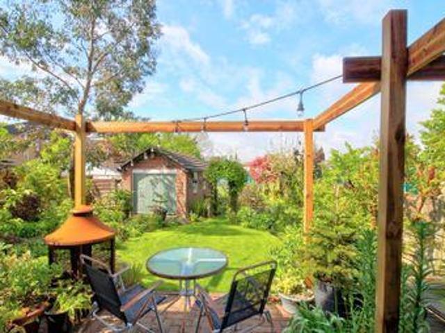3 Bedrooms End terrace house for sale in Marlborough Road, Irlam, Manchester M44