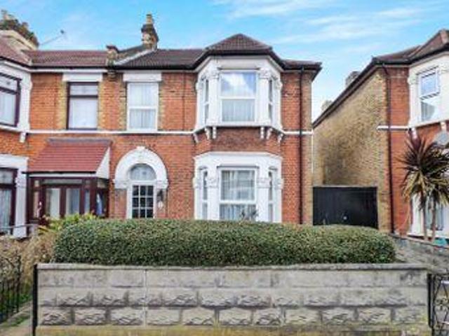3 Bedrooms End terrace house for sale in Meath Road, Ilford IG1