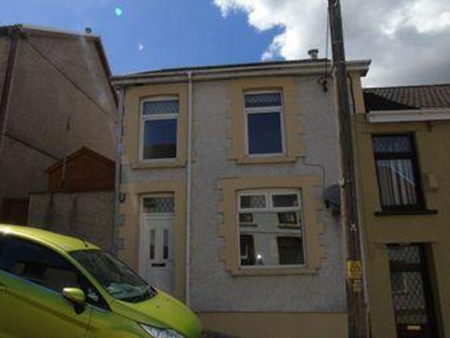 3 Bedrooms End terrace house for sale in Milbourne Street, Mountain Ash CF45