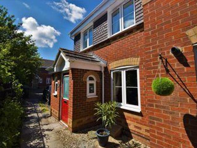 3 Bedrooms End terrace house for sale in Beggarwood, Basingstoke RG22